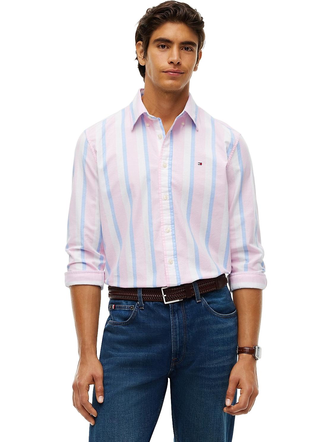 TOMMY HILFIGER men's regular fit striped oxford shirt -
